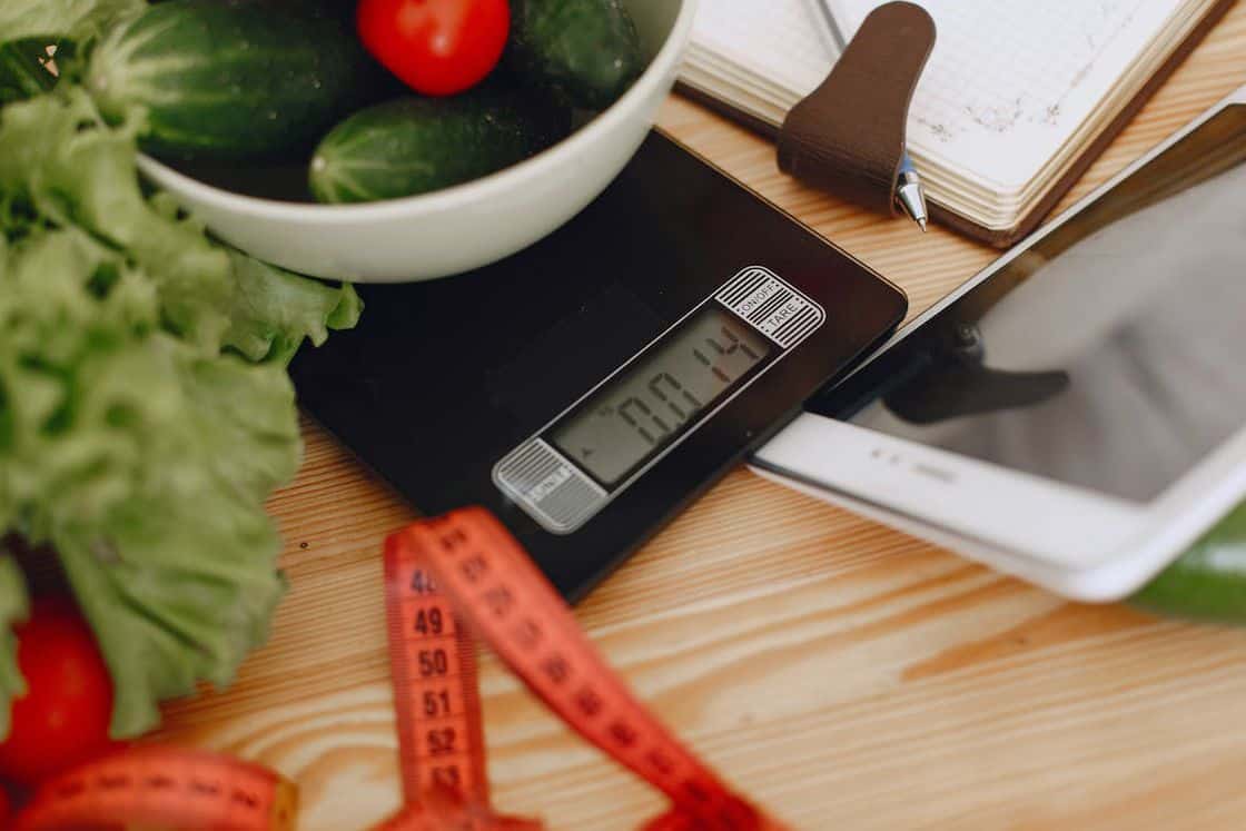 How to Use a Food Scale for Meal Prep - Meal Prepify