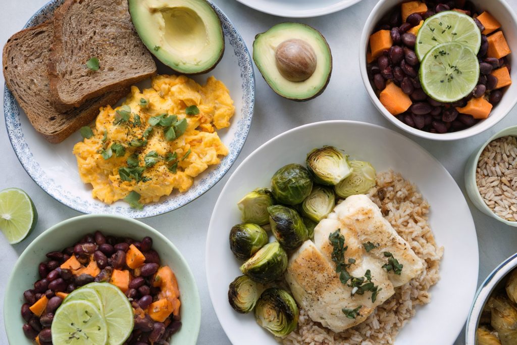 30-Day Healthy Meal Plan Calendar with 32 Easy Recipes - Meal Prepify